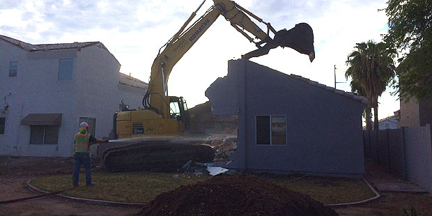 Demolition starts of homes in way of Loop 202 expansion