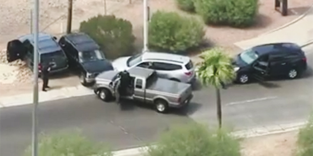 Suspect killed in shootout after leading police on chase through Phoenix