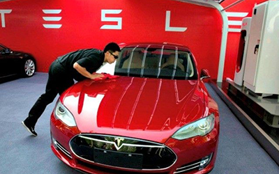 Main Street Minute: Tesla opening another showroom in Scottsdale