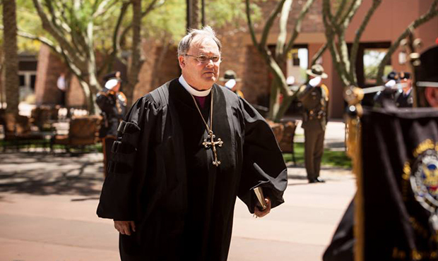 Phoenix Fire Department chaplain dies after year-long cancer battle