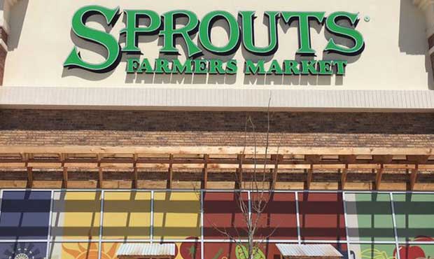 Phoenix-based grocer Sprouts gives part of tax cut back to employees