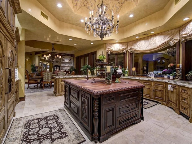 PV mansion - KTAR.com