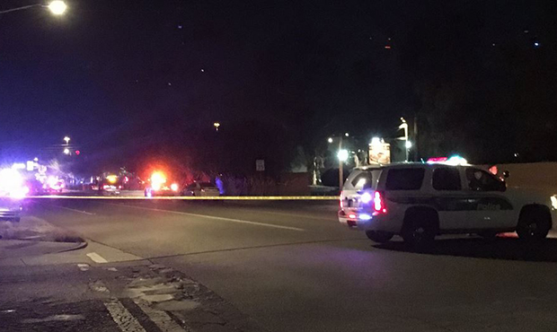 Suspect in custody after 2 killed, 4 injured in shooting at Phoenix house
