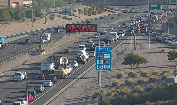 Eastbound Loop 202 Santan Freeway closed in East Valley after crash
