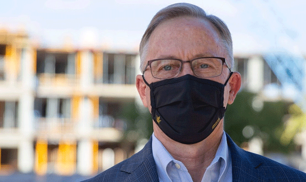 Mesa Mayor Giles joins nationwide COVID-19 vaccination challenge