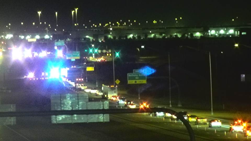 2 die in wrong-way crash on southbound Loop 303 in West Valley early Friday