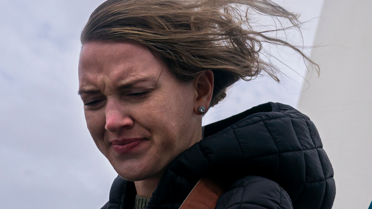 Wind, drop in temperature to mix it up in metro Phoenix this week