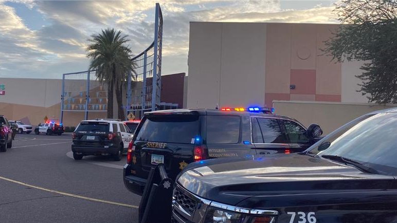 Tempe police clear Arizona Mills Mall as shooting investigation is underway