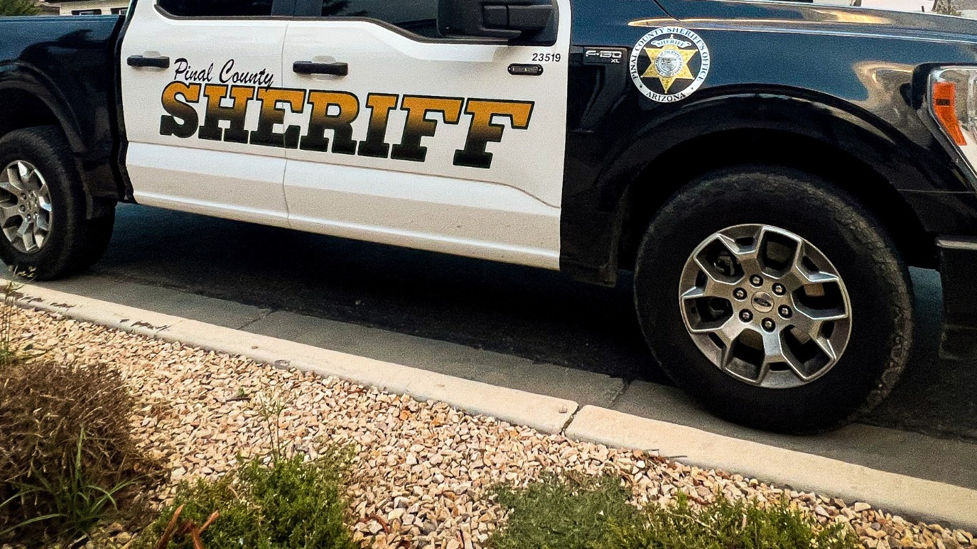 Shooting involving deputies leaves 1 dead, reports say