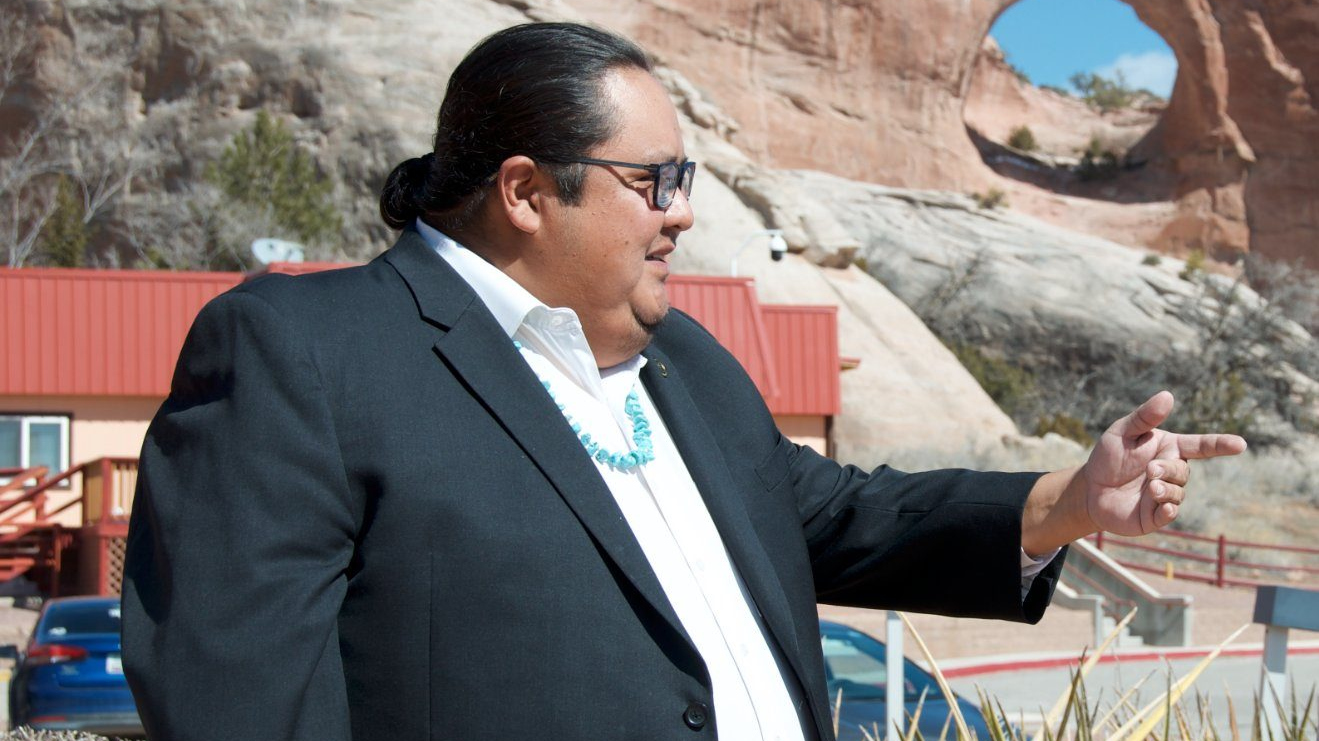 Bill would put Navajo legislative leader on indefinite leave without pay