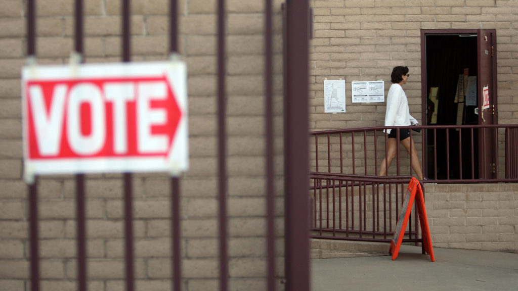 Signs point to higher turnout for Arizona Latino voters in November