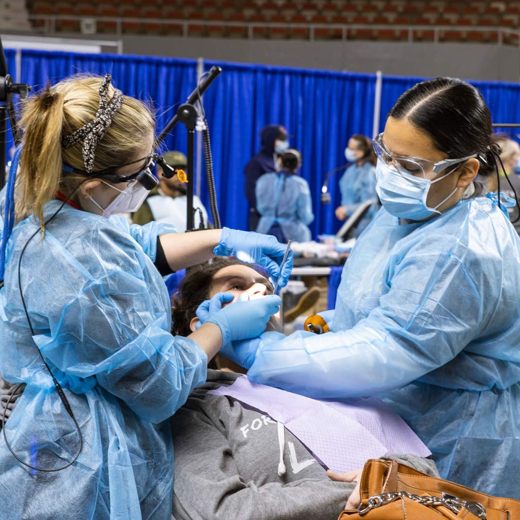 Free dental care available during 2-day clinic at Phoenix arena