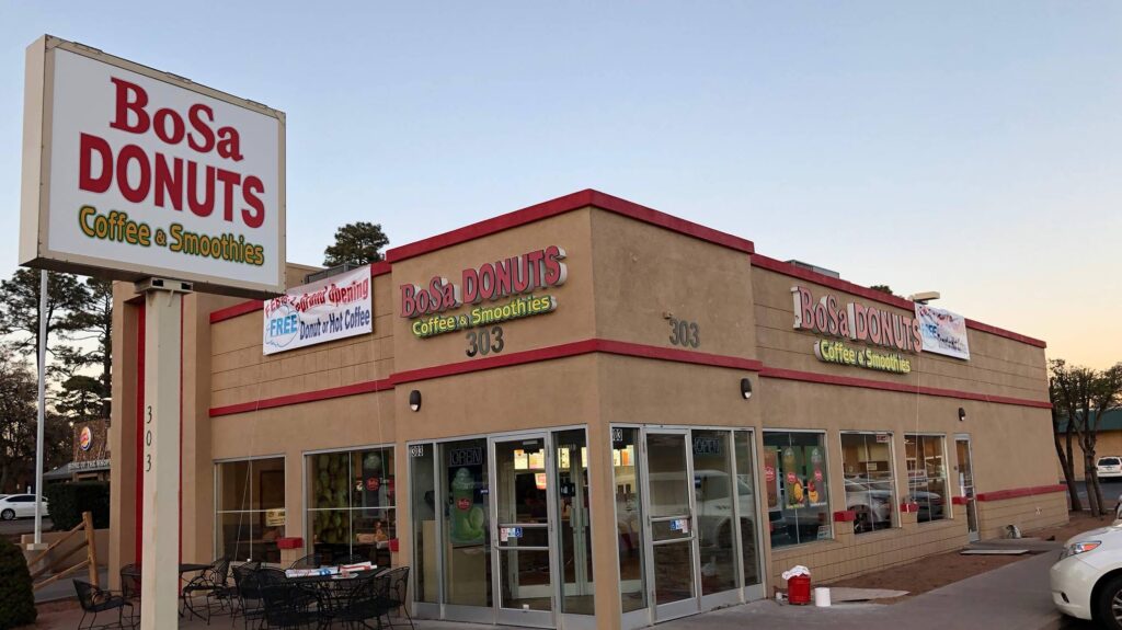 BoSa Donuts employee, customer injured in Mesa shooting