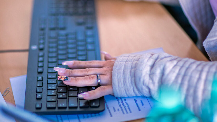 How to clean sticky keys on your keyboard and type more quickly