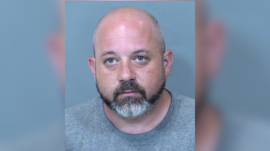 Northeast Phoenix man arrested on 10 counts of child pornography