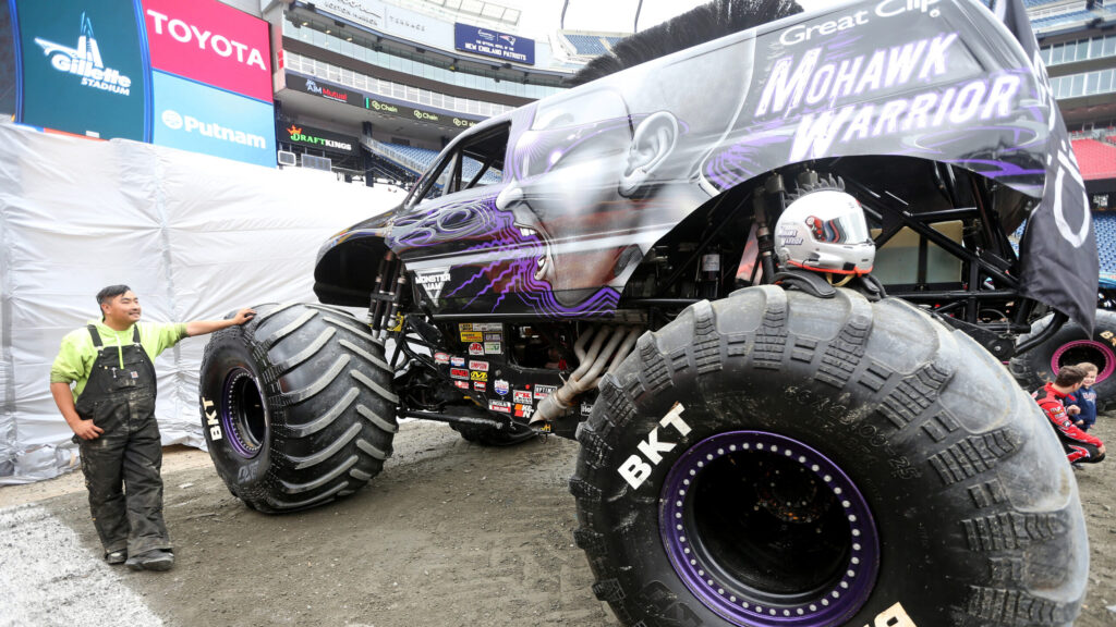 Monster Jam returns to Glendale with event at State Farm Stadium