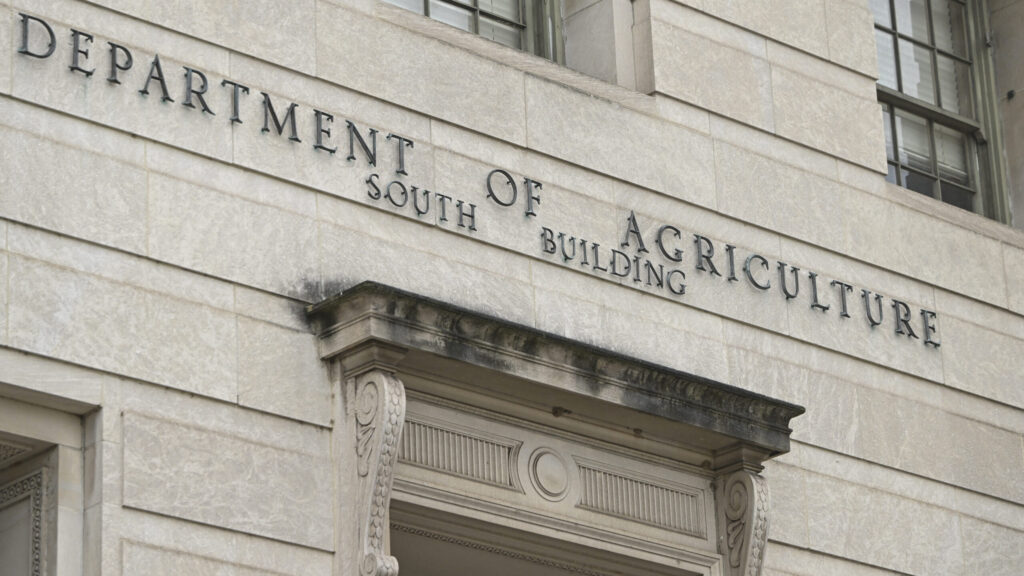 USDA grants funds to 2 small Arizona businesses for tech projects