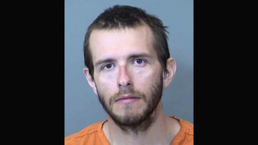 Suspect arrested after allegedly killing man in his vehicle in Mesa