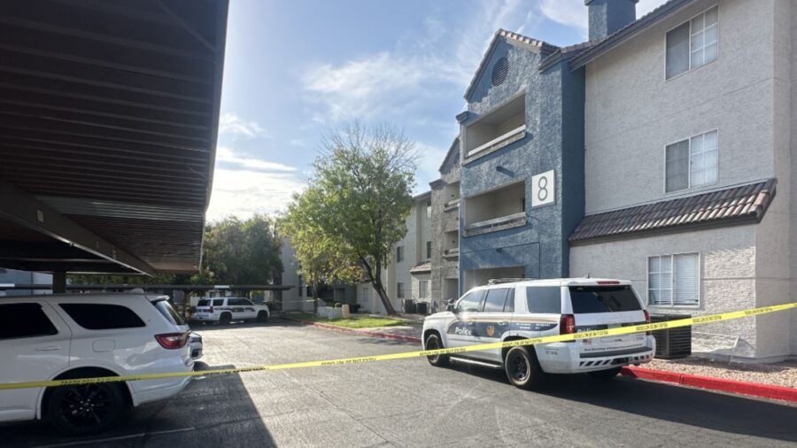 Man accused of murdering 3, setting fire to apartment in Phoenix