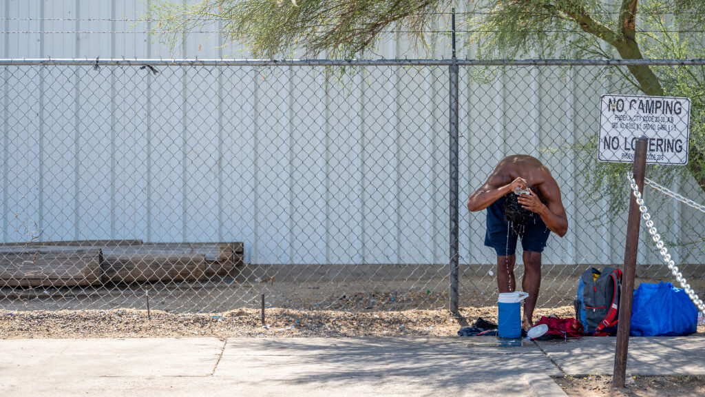 Mesa, nonprofit team to help offer heat relief for homeless people