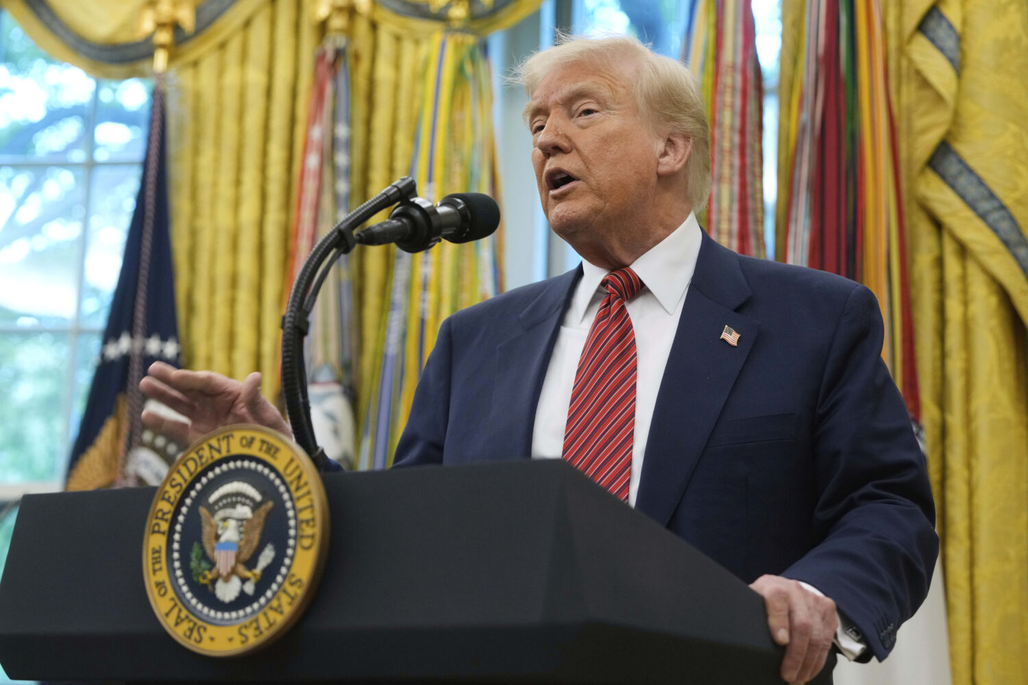 Trump says he'll decide what the US will call the Persian Gulf while in ...