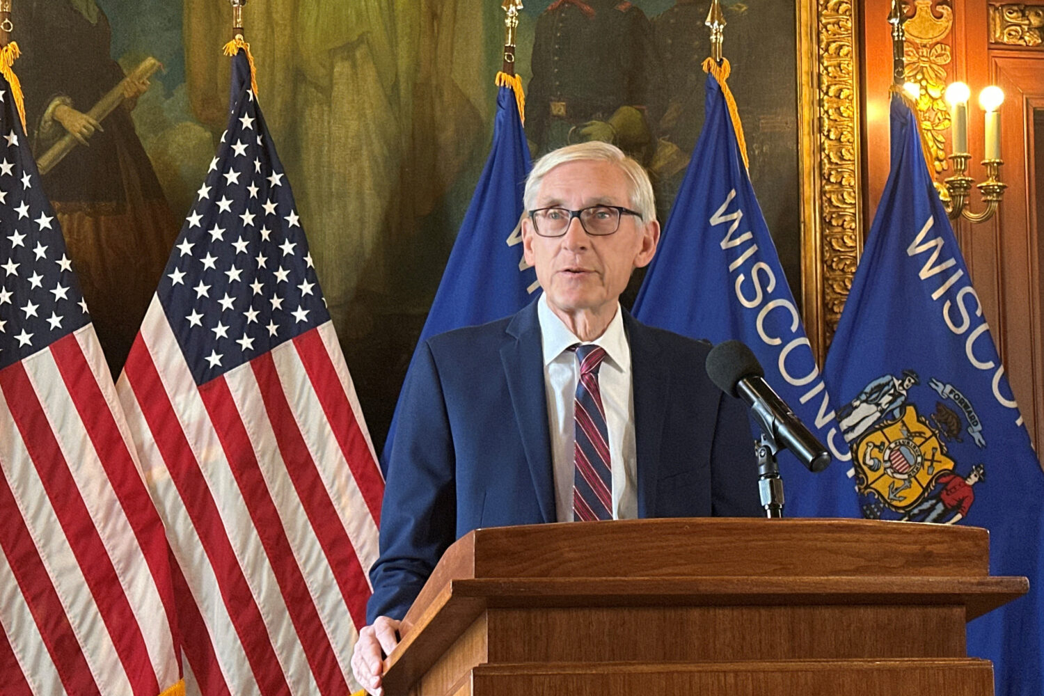 Democrats hope a blue wave washes over Wisconsin and gives them total ...